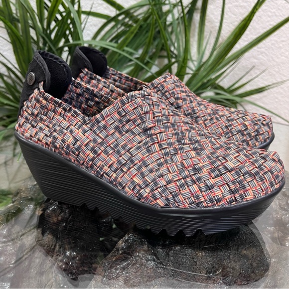 bernie mev. | Shoes | Nwt Bernie Mev Womens Hand Woven Gem Wedge Slip ...